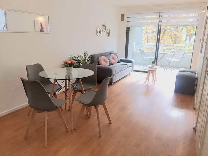 Metro Escuela Militar, Las Condes. Cerca De Todo - Las Condes