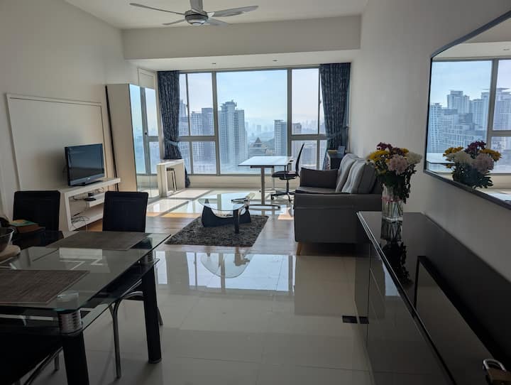 Spacious Apartment For 2, Mont Kiara, Kuala Lumpur - Kuala Lumpur