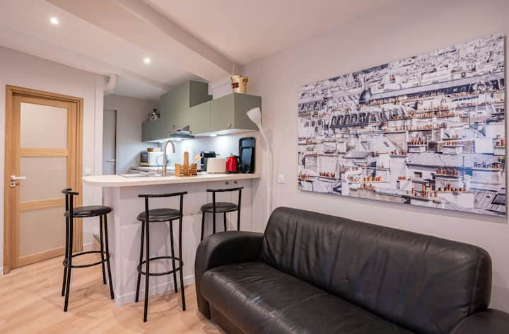 Thoughtful 2 Bdr Apt Paris Sleeps 4 - Paris