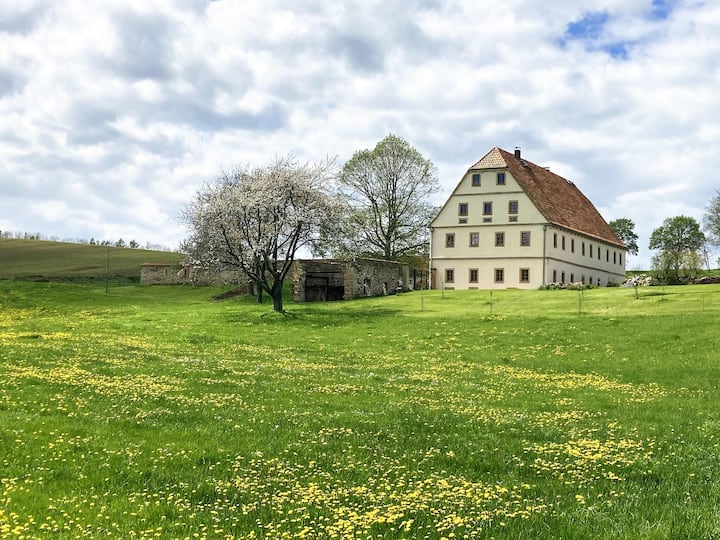 Historischer Lindenhof Michaelis: Keramikwohnung - Altenberg