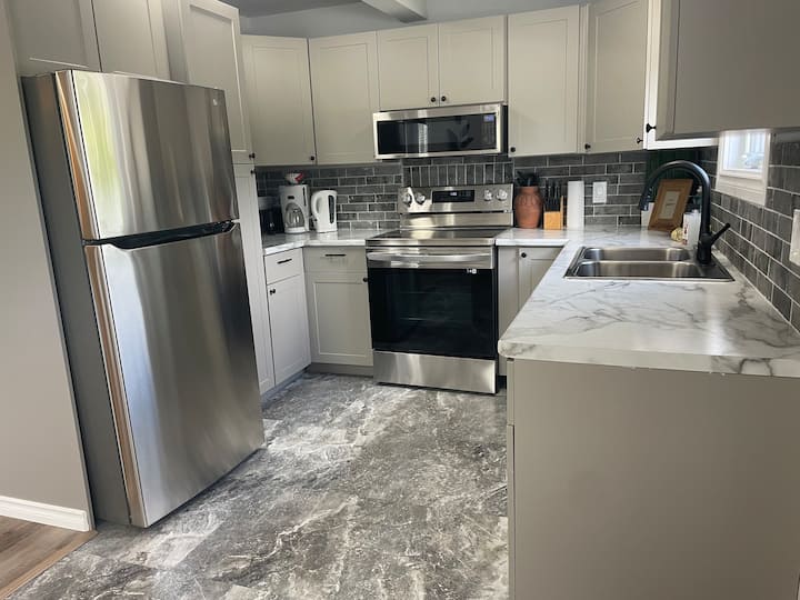 Splendid Sudbury Home Near The Lake - Greater Sudbury