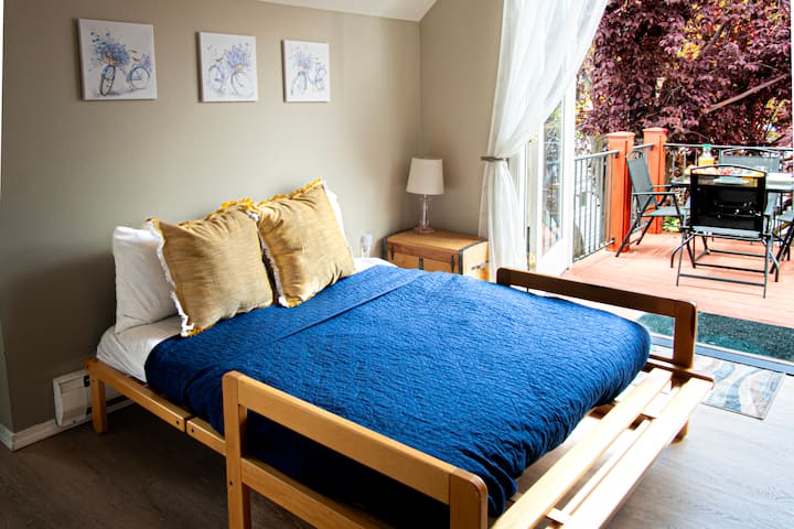 A Peaceful Downtown Studio By St. Luke's Medical - Boise, ID