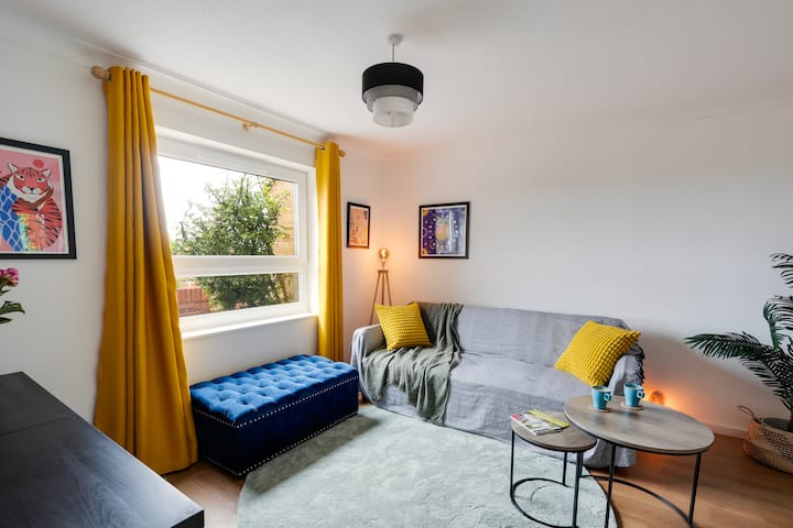 Private 3bed-parking-sleeps5-by Fabaccommodation - Bristol
