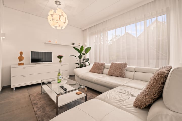 Prestige 2.1 | Design Apartment Mit Terrasse - Friedrichshafen