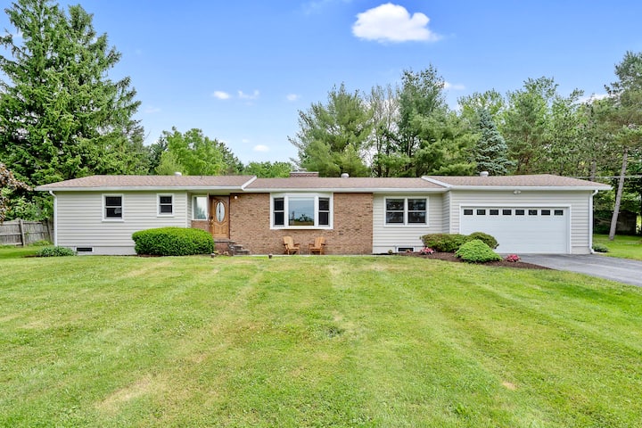 Skaneateles Ranch ~ Pet Friendly - Skaneateles Lake, NY