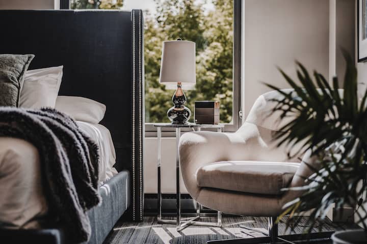 The British Hotel-alymer Boutique Hotel Stay - Gatineau