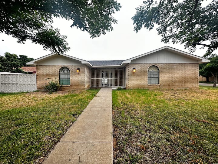 Hillsideexecutiveapartment - Laredo