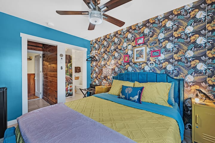 Vibrant Vintage Room+kitchen Use+fridge+wifi - Placerville, CA