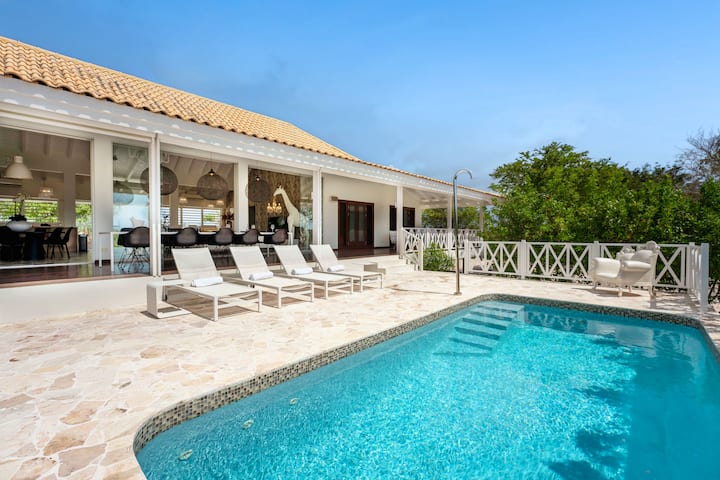 Exclusive 5br Villa – Private Pool & Vip Comfort - Curaçao