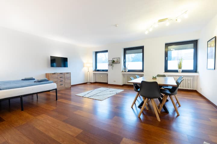 Rhine Apartment - Neuss