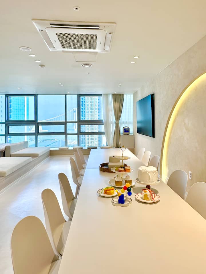 [광안리 바닷가3분컷]the Nurida 04번룸 편안함을 누리다 - Busan