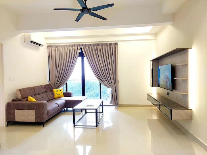 3 Min Legoland, Sv1704, 2 Bedroom,2-6 Pax, Netflix - Jurong East