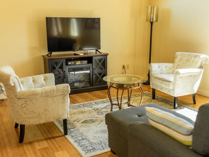Chateau Herbe ~ Rosalind Carriage House 1bdr Apt - Ashland, OR