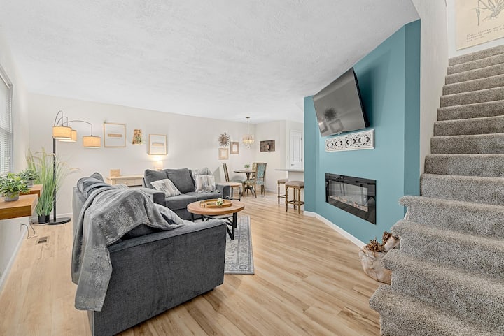 Tranquility Townhome - Palisades State Park, Garretson