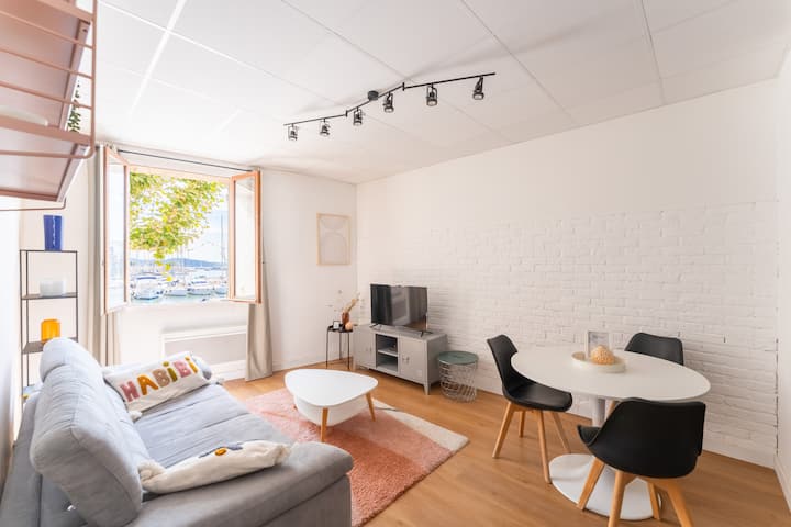 Gabules, Sur Le Port De La Ciotat - La Ciotat