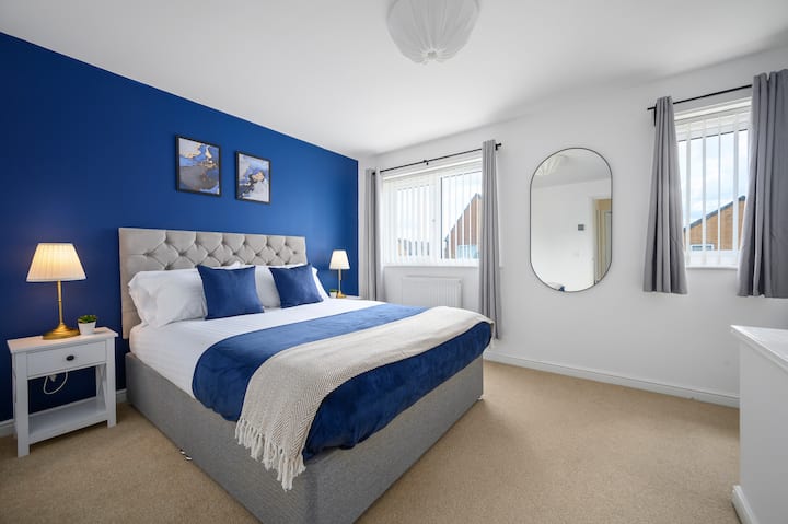 Superb Two Bedroom House Near Etihad & Co-op Live. - Oldham