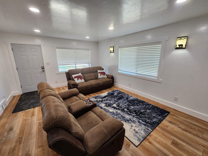 Yellowstone Bear House-sleeps 6 - Jefferson County Lake, Rigby