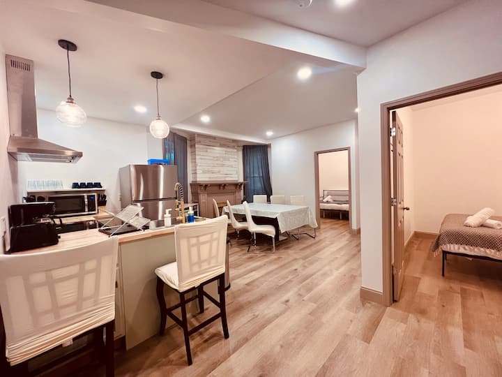 New! Casino Close Comfort Walk To The Falls - Niagara Falls, NY