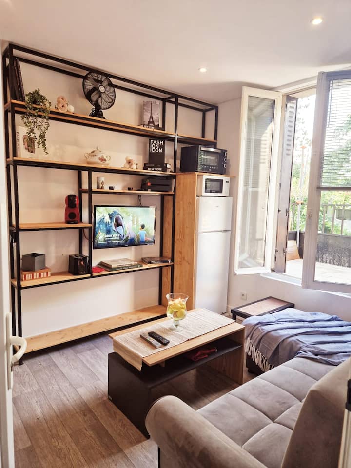 Balcon-barbecue Proche Gare 5min, Aéroport & Paris - Parc des Expositions Paris le Bourget