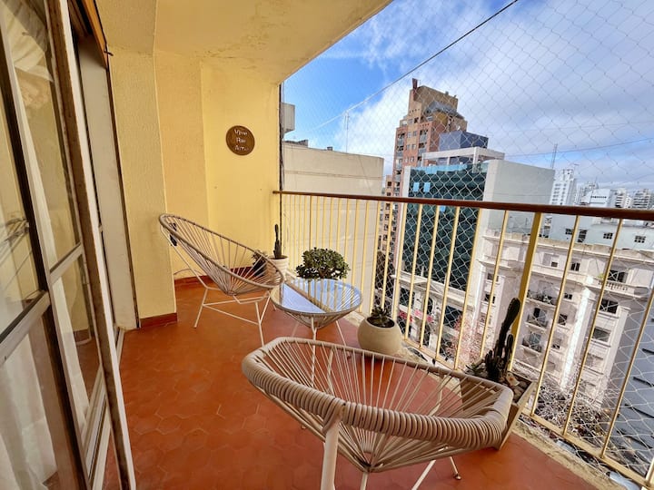 Punto Urbano - Depto. Céntrico - Amplio Y Luminoso - La Plata