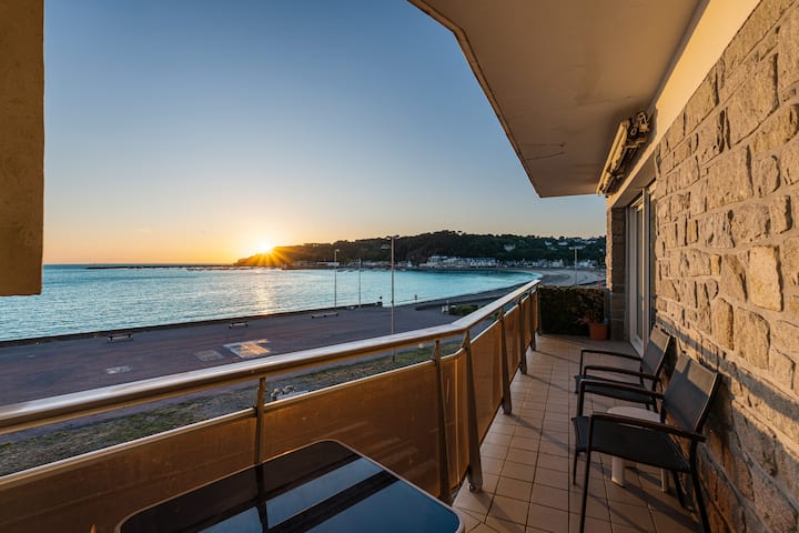 Appartement Face à La Plage Au Cœur D’erquy - Erquy