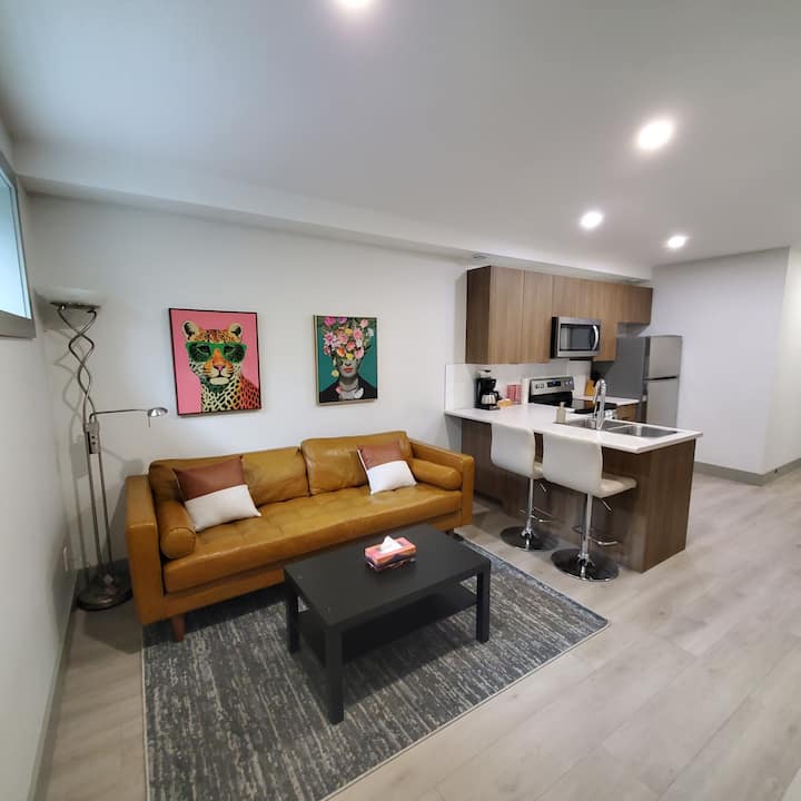 Suite On Patricia - 10 Min Walk To Downtown - Jasper, AB
