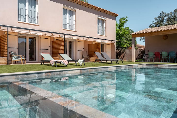 Gîtes 10 Pers Avec Padel-piscine-pétanque - Var