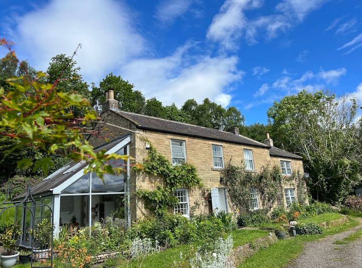 Stylish Farmhouse With Fantastic Views - Northumberland