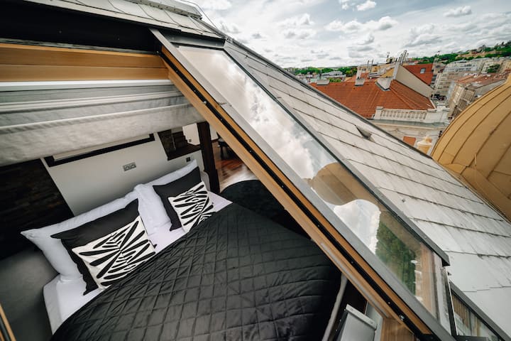 Castle View Presidential Apartment Foosball & Xbox - Prag