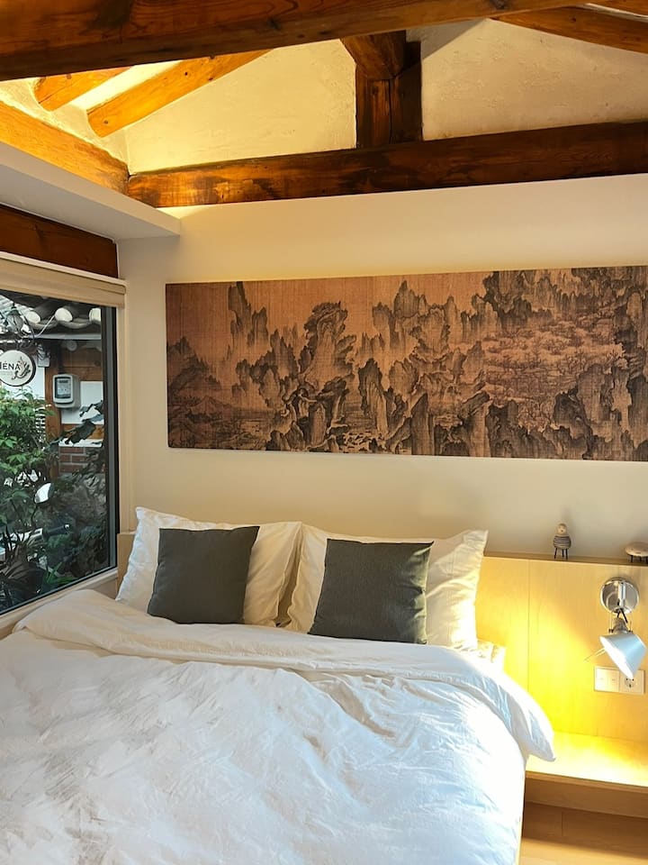 (Bukchon Hanok) Anguk St. 3mins Walk-고즈넉한 한옥 독채 - Seoul