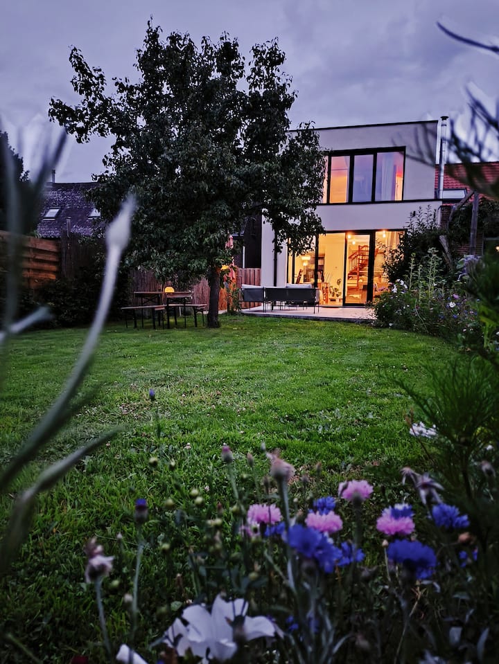 Open Stijlvolle Loftwoning - Boom