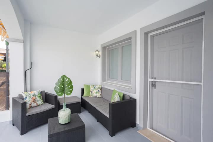 Mediterranean Breeze Beach House - Ondara