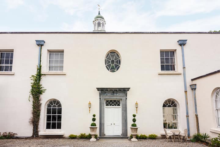 Courtyard Suite | Cooked Breakfast | Unique Stay - Tramore