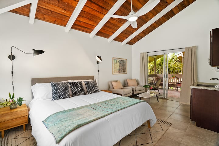 New! Princeville Hideaway W/lanai, Hottub, + Pool - Princeville, HI