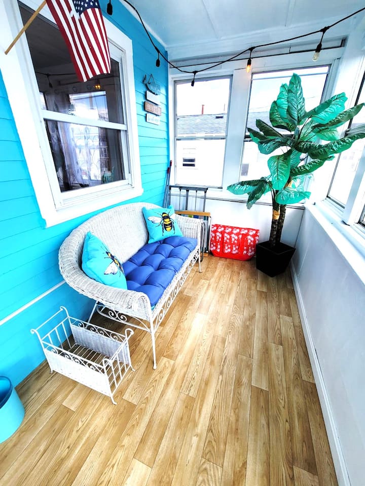 Sea & Sun Cottage #1 - Hampton Beach, NH