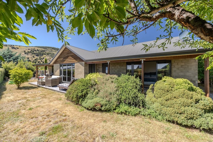 Mount Iron Views, Central Wanaka - Wanaka
