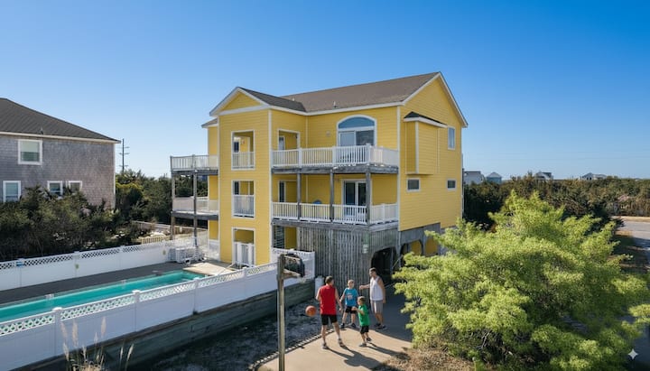 Beachside Retreat Outer Banks Avon - Heated Pool - Outer Banks, NC