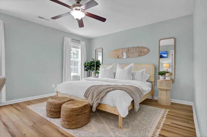 4bed/4full Ba Sleeps 8 Walkable To Beaches & Brews - Surf City, NC