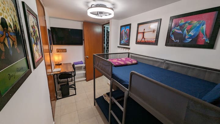 Own Bathroom /Entrance, 2 Beds, Block From Angel - Mexico City
