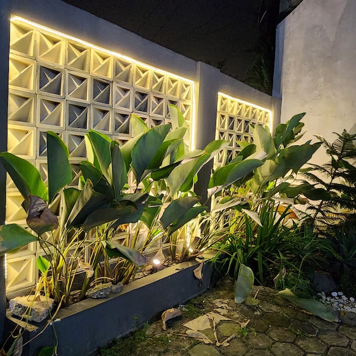 Famuzama Villa - Depok