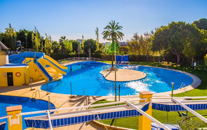 Júpiter Estudio. Piscina. Playa A 600 Metros. 135 - Benalmádena