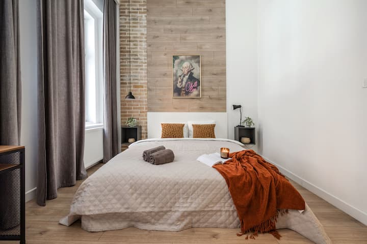Budapest Chic Urban Retreat- Near Opera & Basilica - Budapest