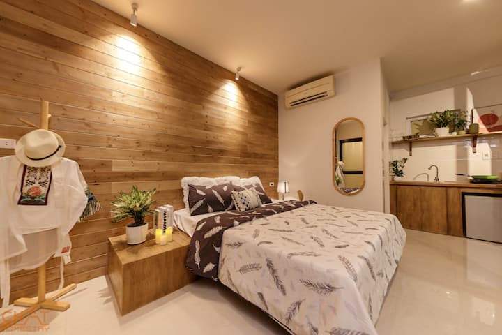 Serene Stay| 1br| Balcony| Free Laundry - Hanoi
