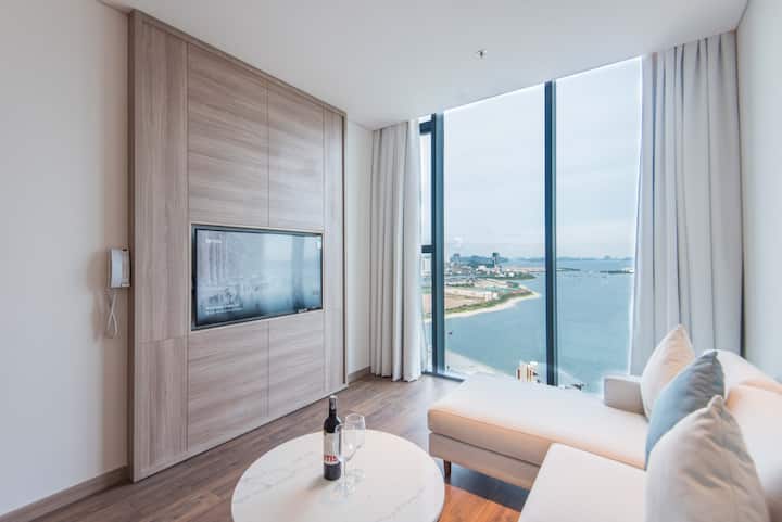 Giảm 30%  A La Carte 2brs /Bồn Tắm View Vịnh - Hạ Long