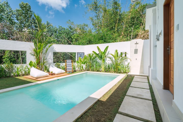 Riverside 3br Villa • Private Pool • Fast Wifi - Bali