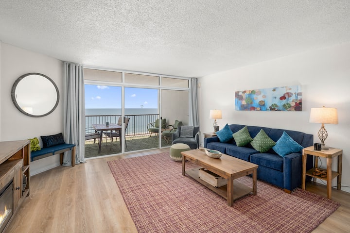 Oceanfront 2 Bedroom-sleeps 8-linens-laundry-pool - Ocean City, MD