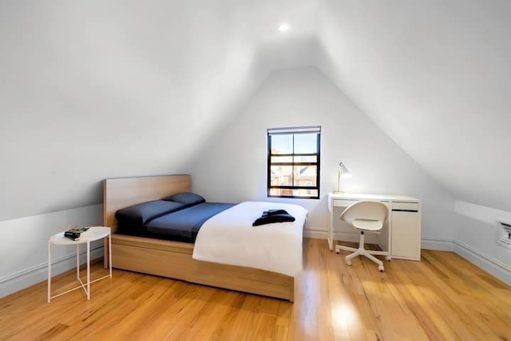 Le Cleveland (5) Charming Room In Beautiful Duplex - Brooklyn, NY