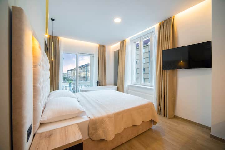 8 Private Rooms & Studios Center Zagreb - Zagreb