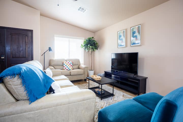 Hideaway In The Hear City/with Two Nice King Bed - Yuma, AZ