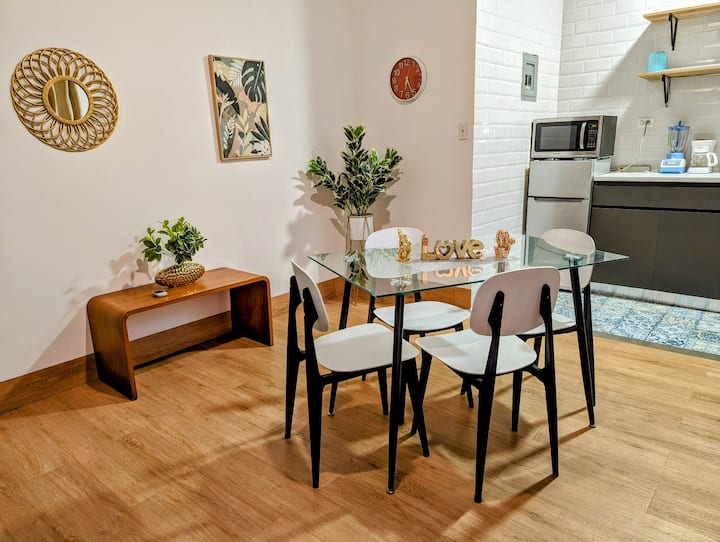 Nice & Spacious Full Apt In Downtown With Balcony - Panamá